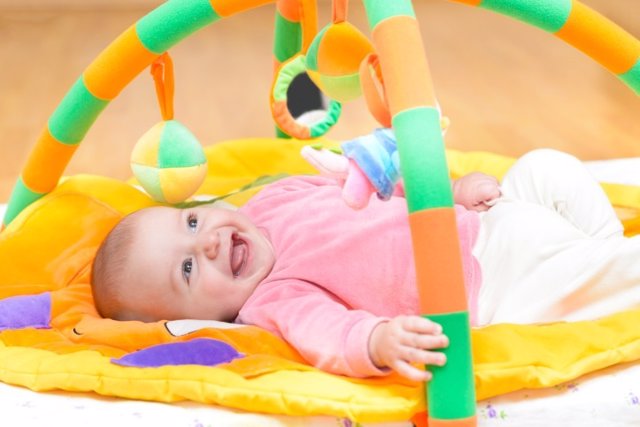 Ejercicios de estimulación visual para el bebé